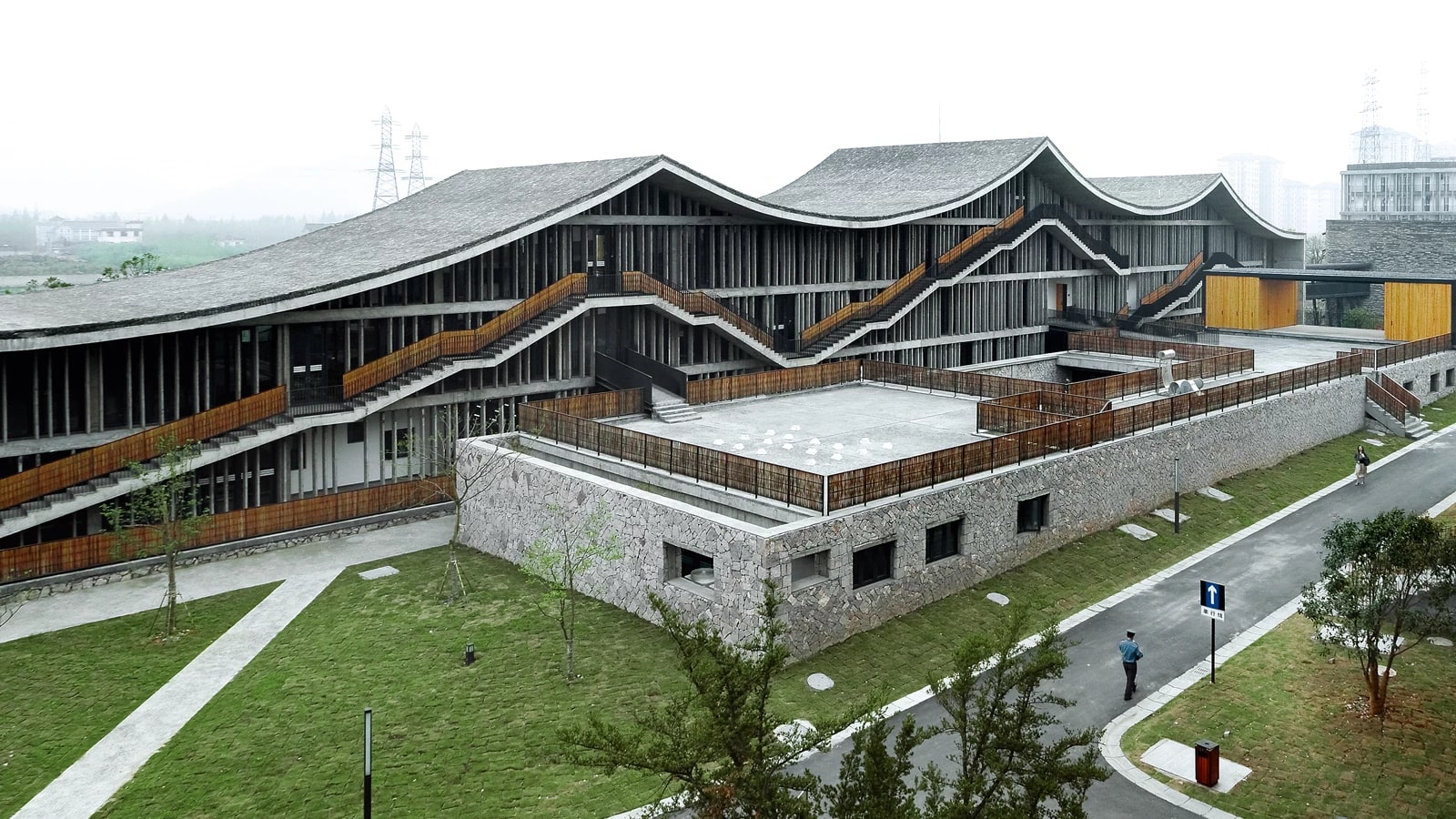 Lu Wenyu: Architect of Harmony Between Tradition and Modernity